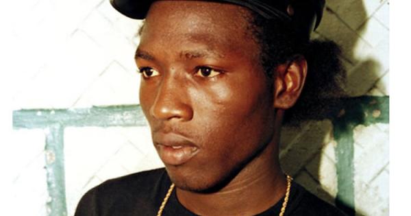 Morceau du jour : Under Me Sleng Teng de Wayne Smith | REGGAE.FR